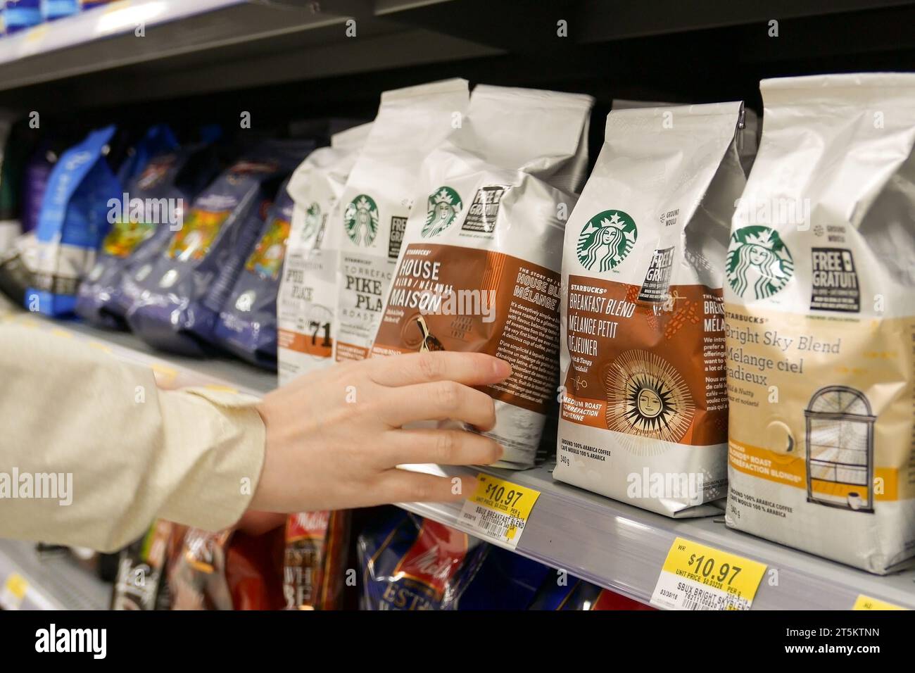 Walmart store coffee hi-res stock photography and images - Alamy