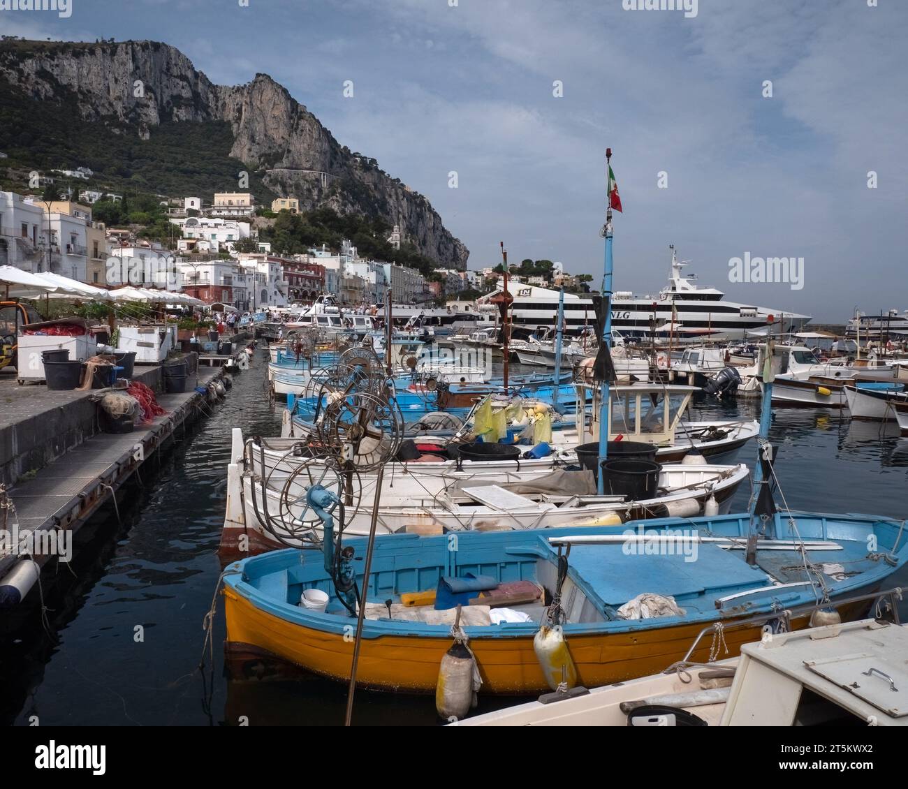 CAPRI, ITALY - SEPTEMBER 16, 2023: View of the Tourist Port harbour ...