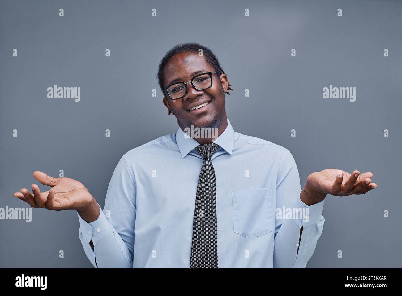 Afro man showing hand hi-res stock photography and images - Alamy