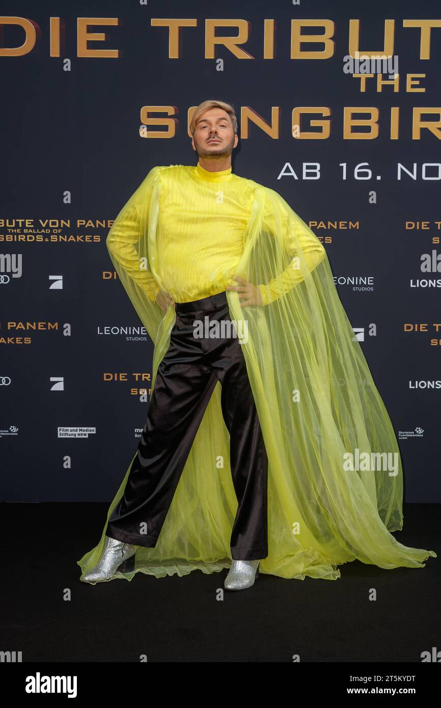 Kino Premiere - Die Tribute Von Panem - The Ballad of Songbirds and ...