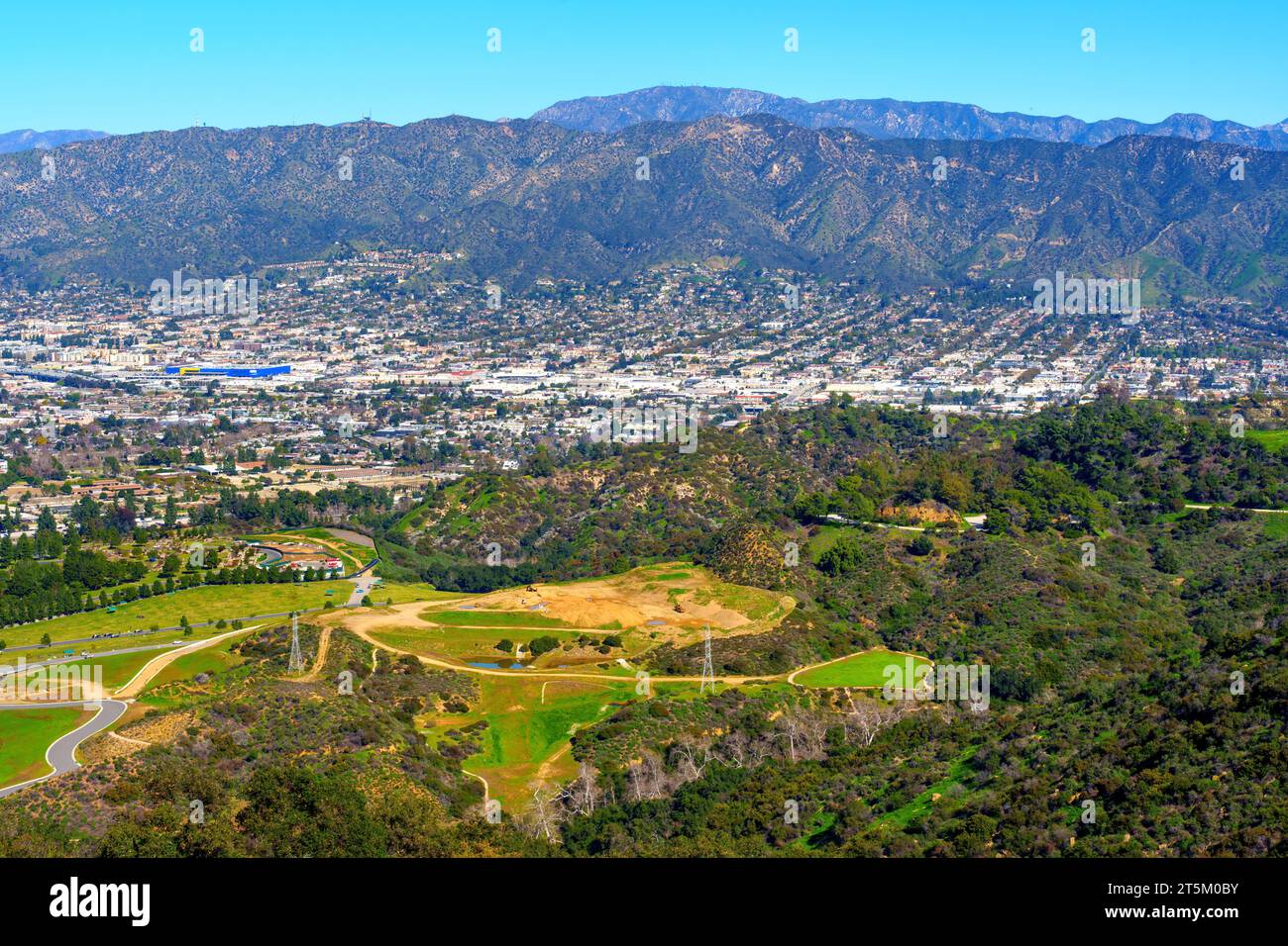 Panoramic view of the Hollywood Hills and the sprawling city of Los ...