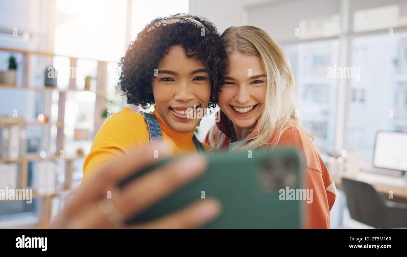 Friends, happy and selfie at home with funny peace hand sign and social ...