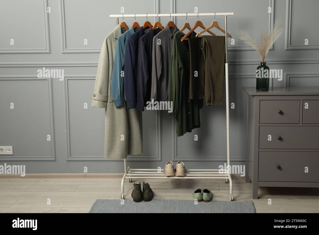 Women drawers hi-res stock photography and images - Alamy