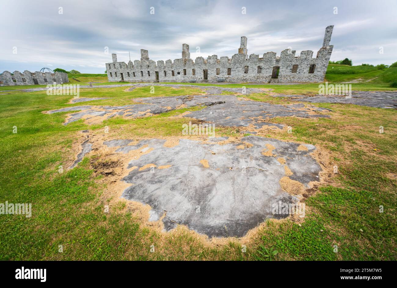 His Majesty's Fort at Crown Point, Crown Point State Historic Site in ...