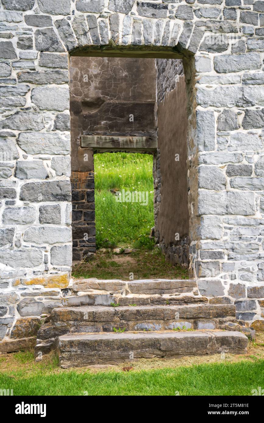 His Majesty's Fort at Crown Point, Crown Point State Historic Site in ...