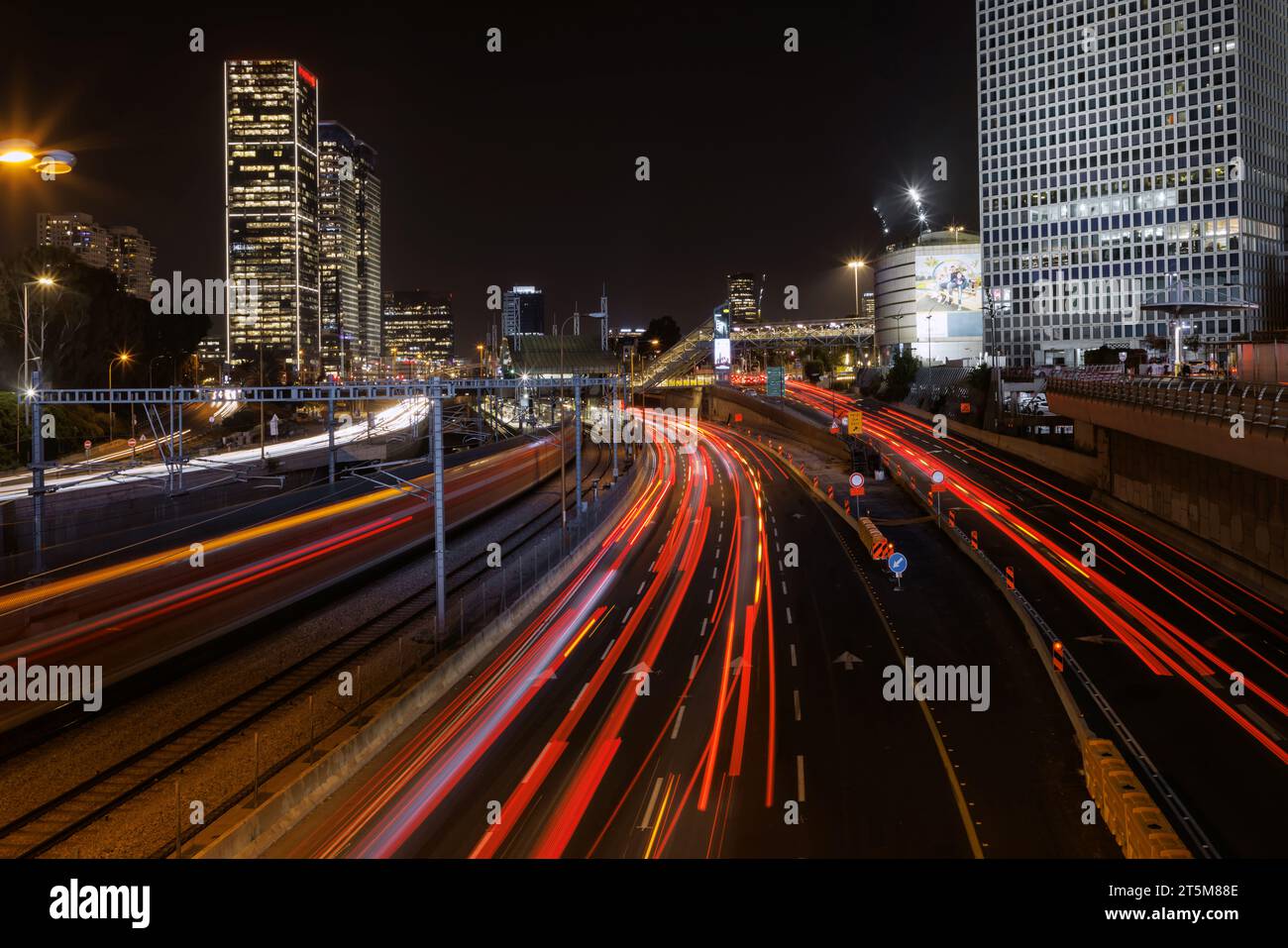 Tel Aviv skyline photo at night. View of Ayalon highway in Tel Aviv ...