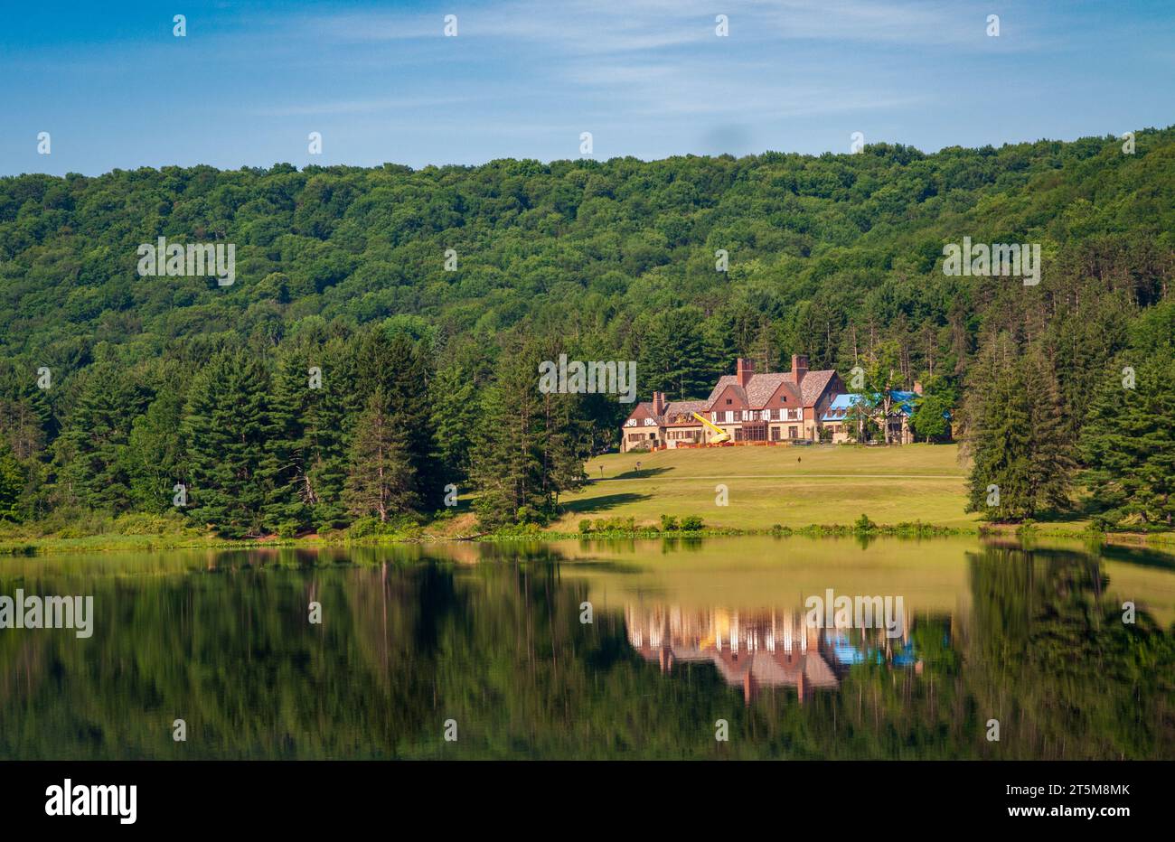 The retreat quaker hi-res stock photography and images - Alamy