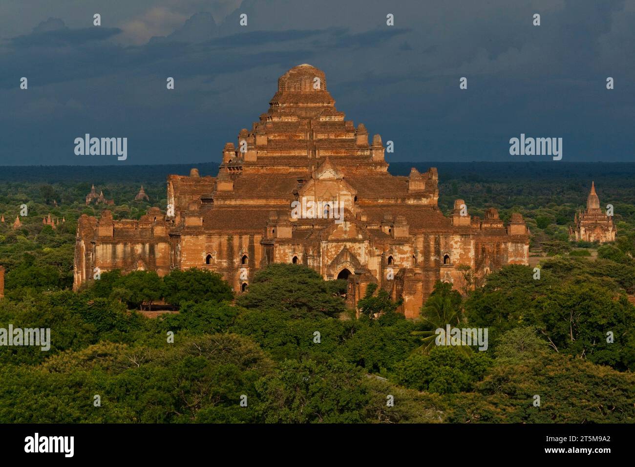 BAGAN TEMPLE MYANMAR Stock Photo - Alamy
