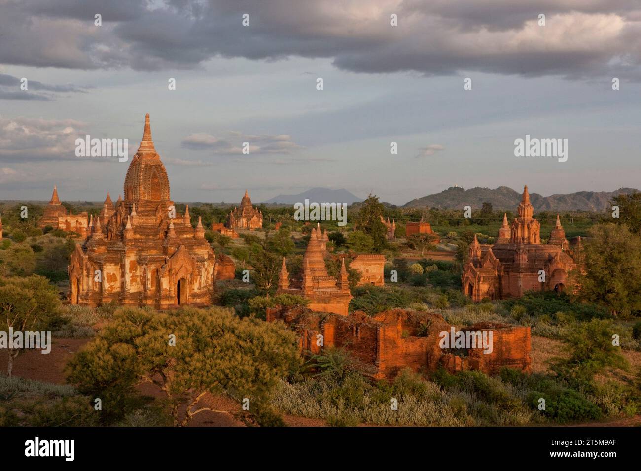 BAGAN TEMPLE MYANMAR Stock Photo - Alamy