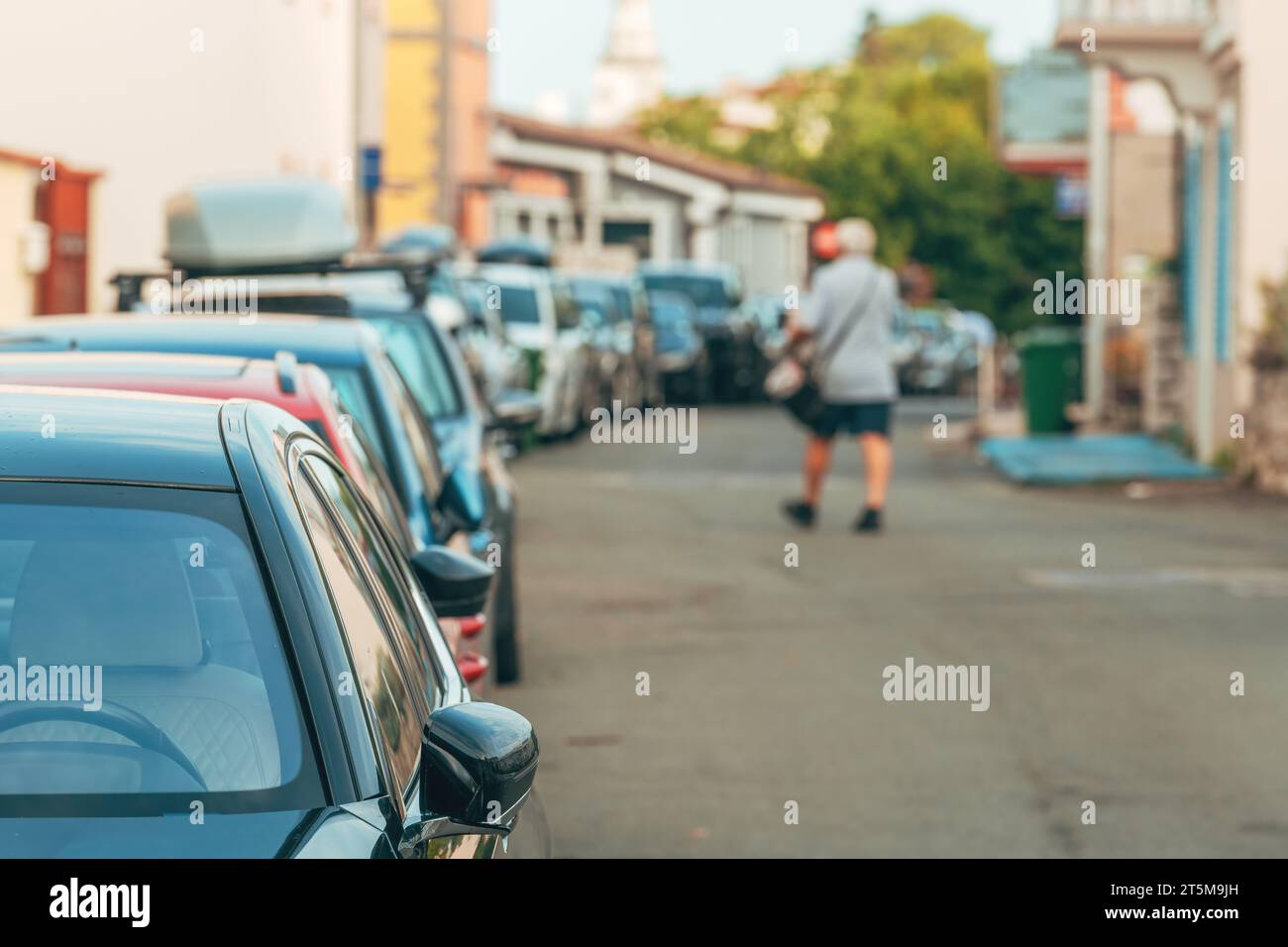 Car parked on side of the road hi-res stock photography and images - Alamy