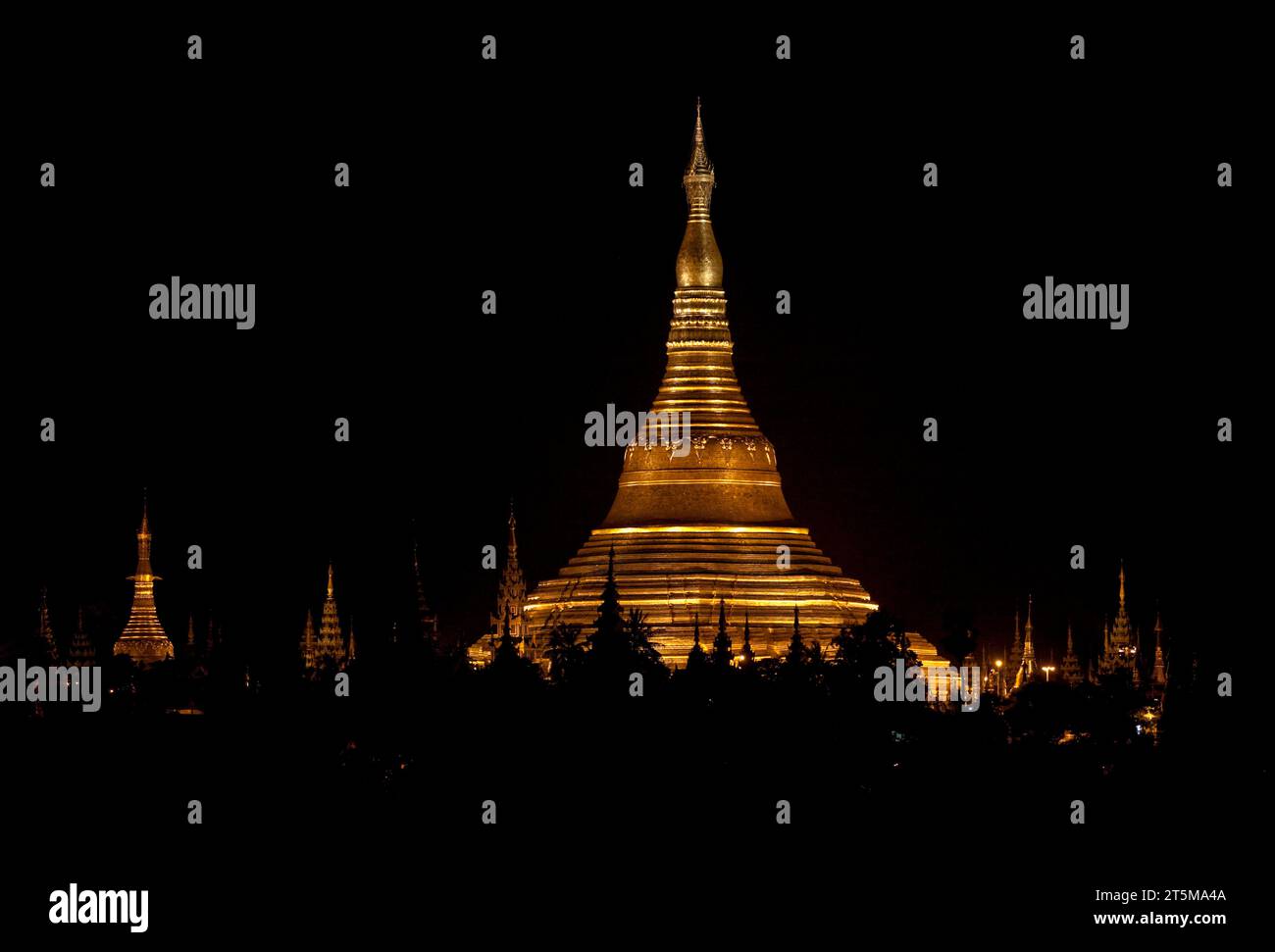 Pagoda crown myanmar hi-res stock photography and images - Alamy