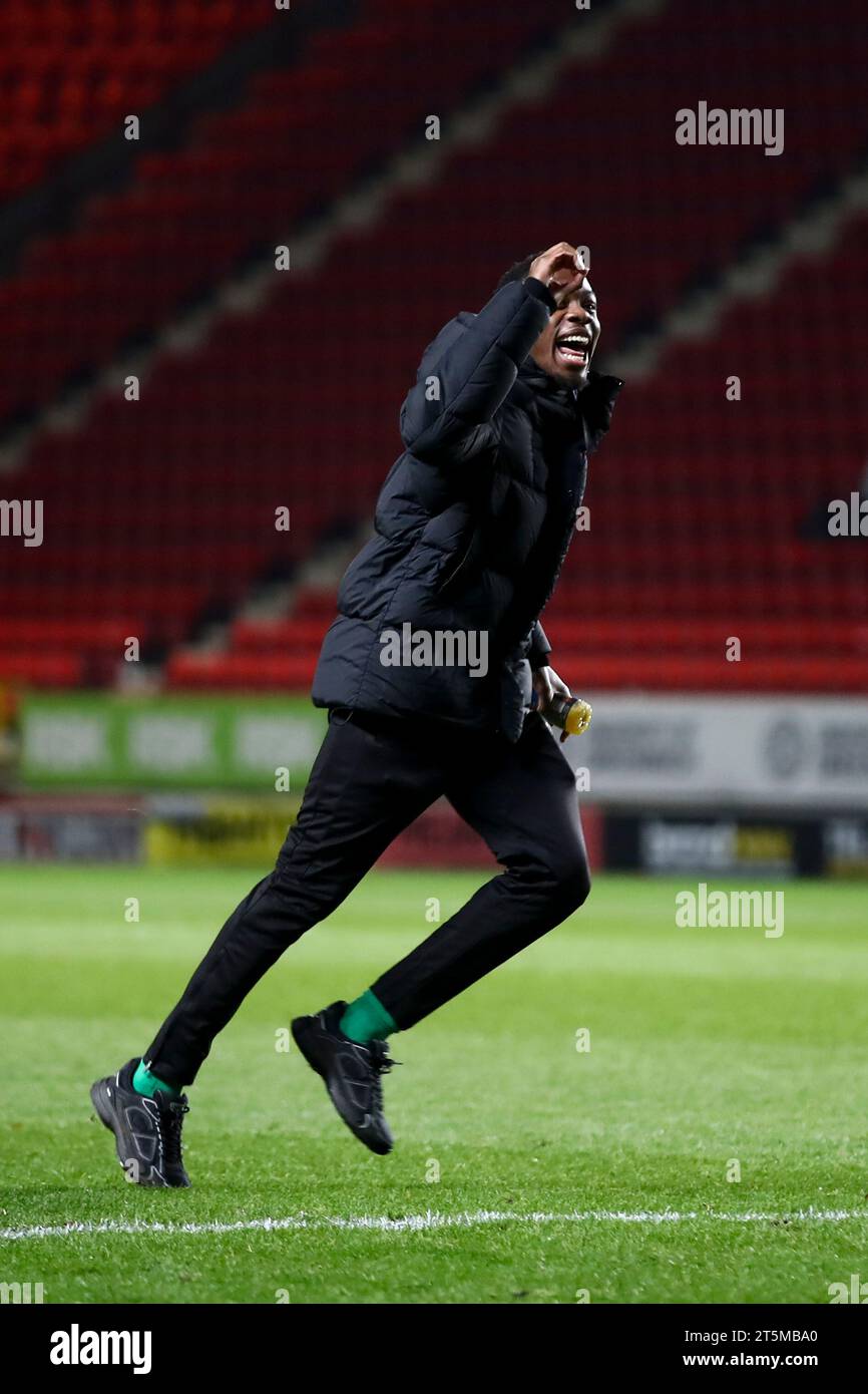 London on Sunday 5th November 2023. Players of Cray Valley Paper Mills ...