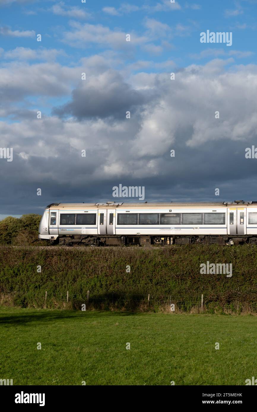 Chiltern Railways class 168 diesel train, Warwickshire, UK Stock Photo ...