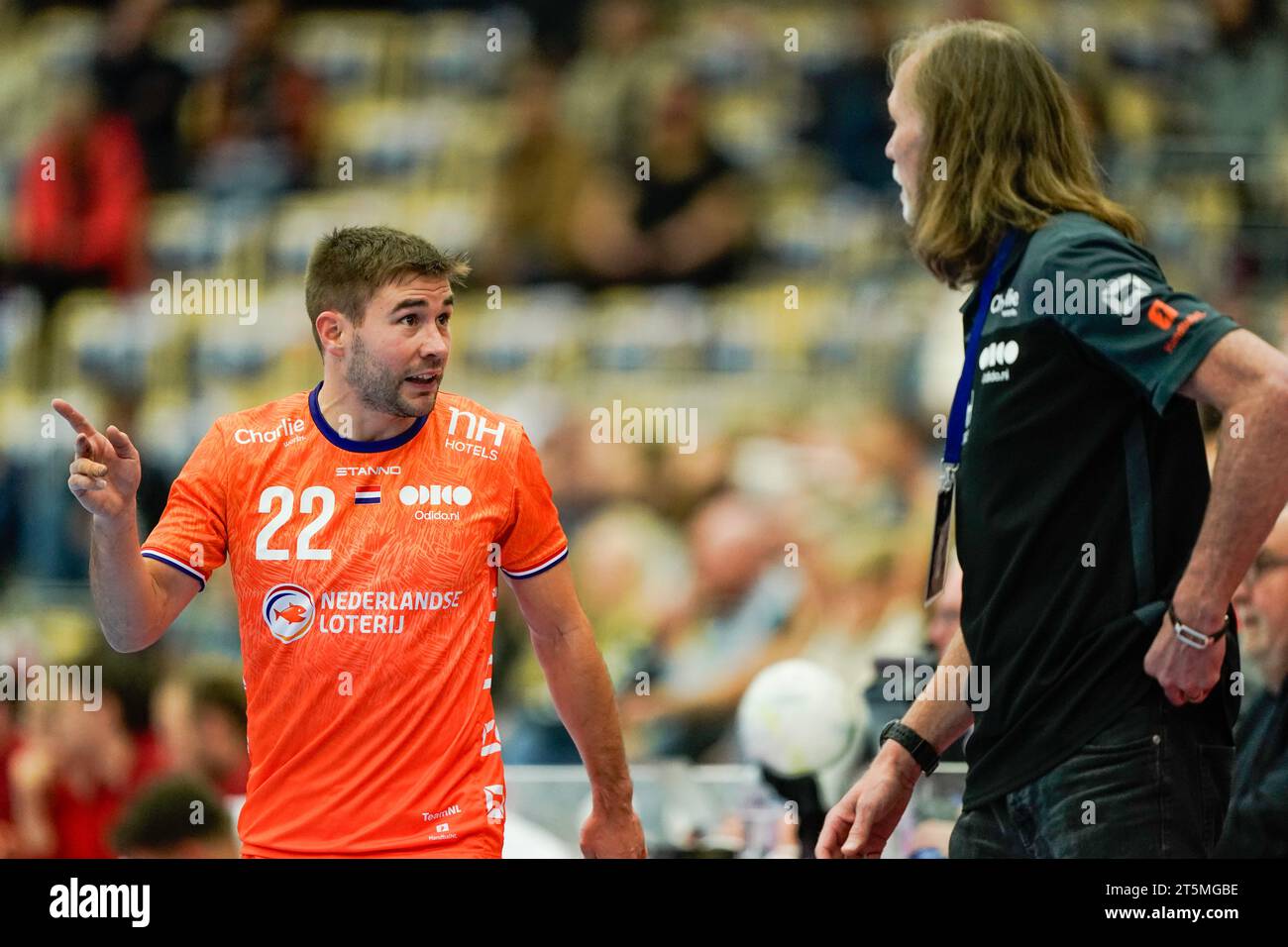 Sotra 20231105.The Netherlands' Luc Steins and national team manager ...