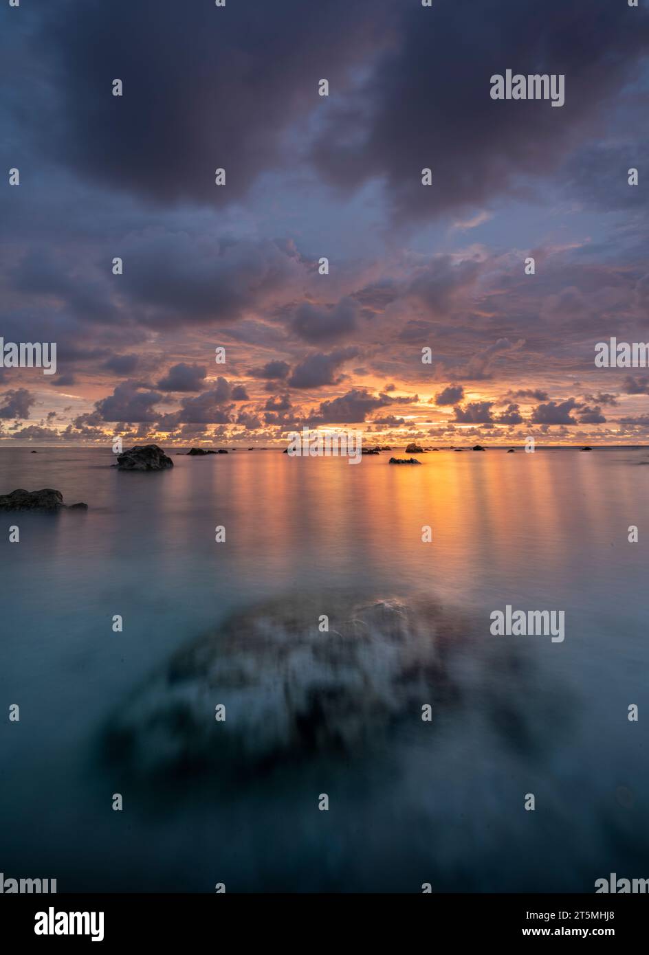 Beautiful scenery sea hi-res stock photography and images - Alamy