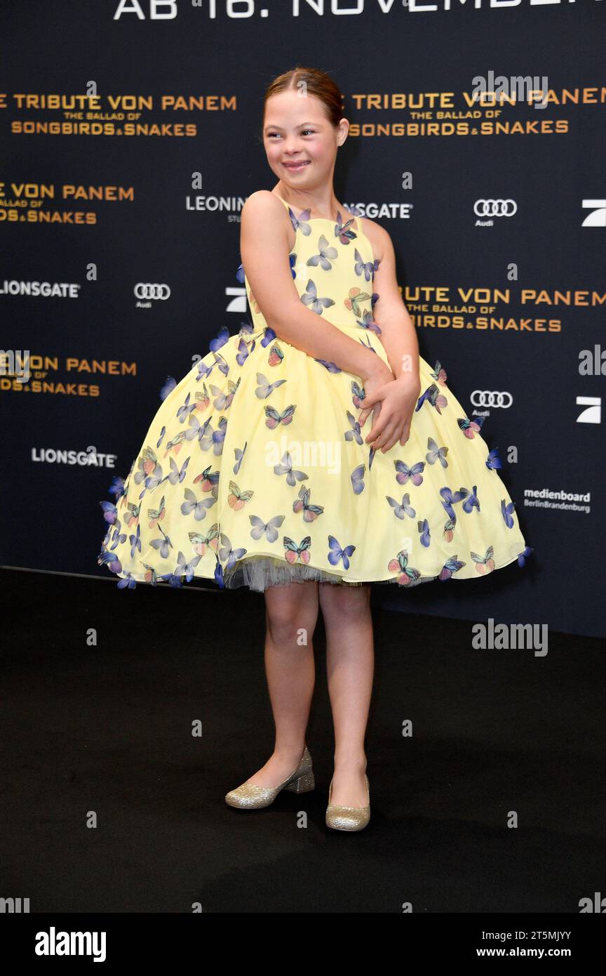 Sofia Sanchez bei der Premiere des Kinofilms Die Tribute von Panem ...