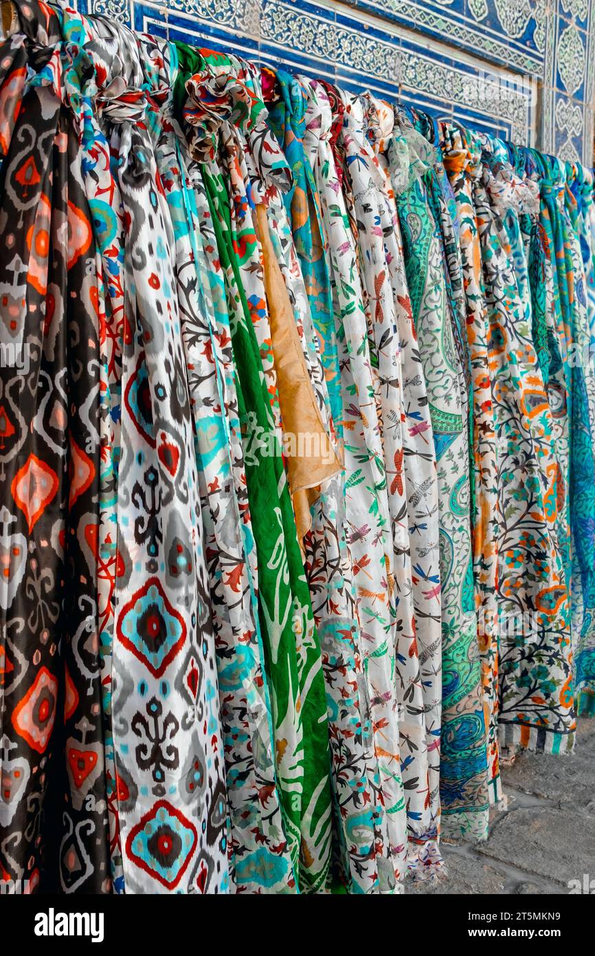 Cloths texture hi-res stock photography and images - Alamy