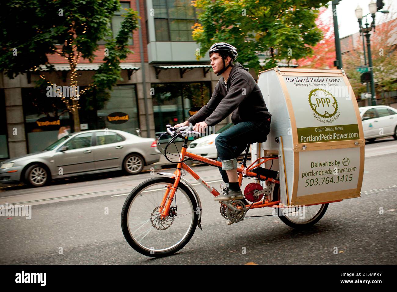 Life in Portland, Oregon Stock Photo - Alamy
