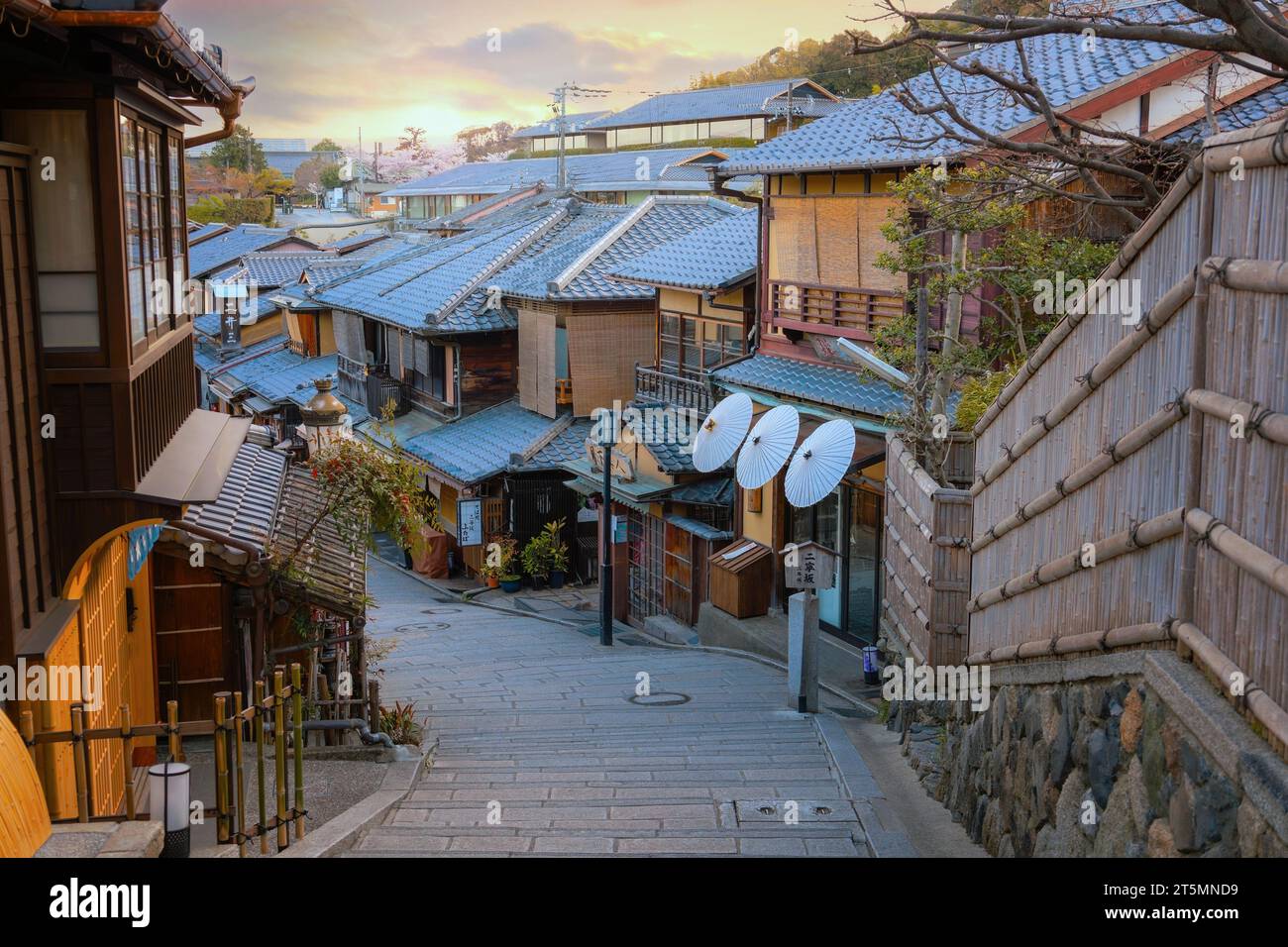 Nineizaka hi-res stock photography and images - Alamy