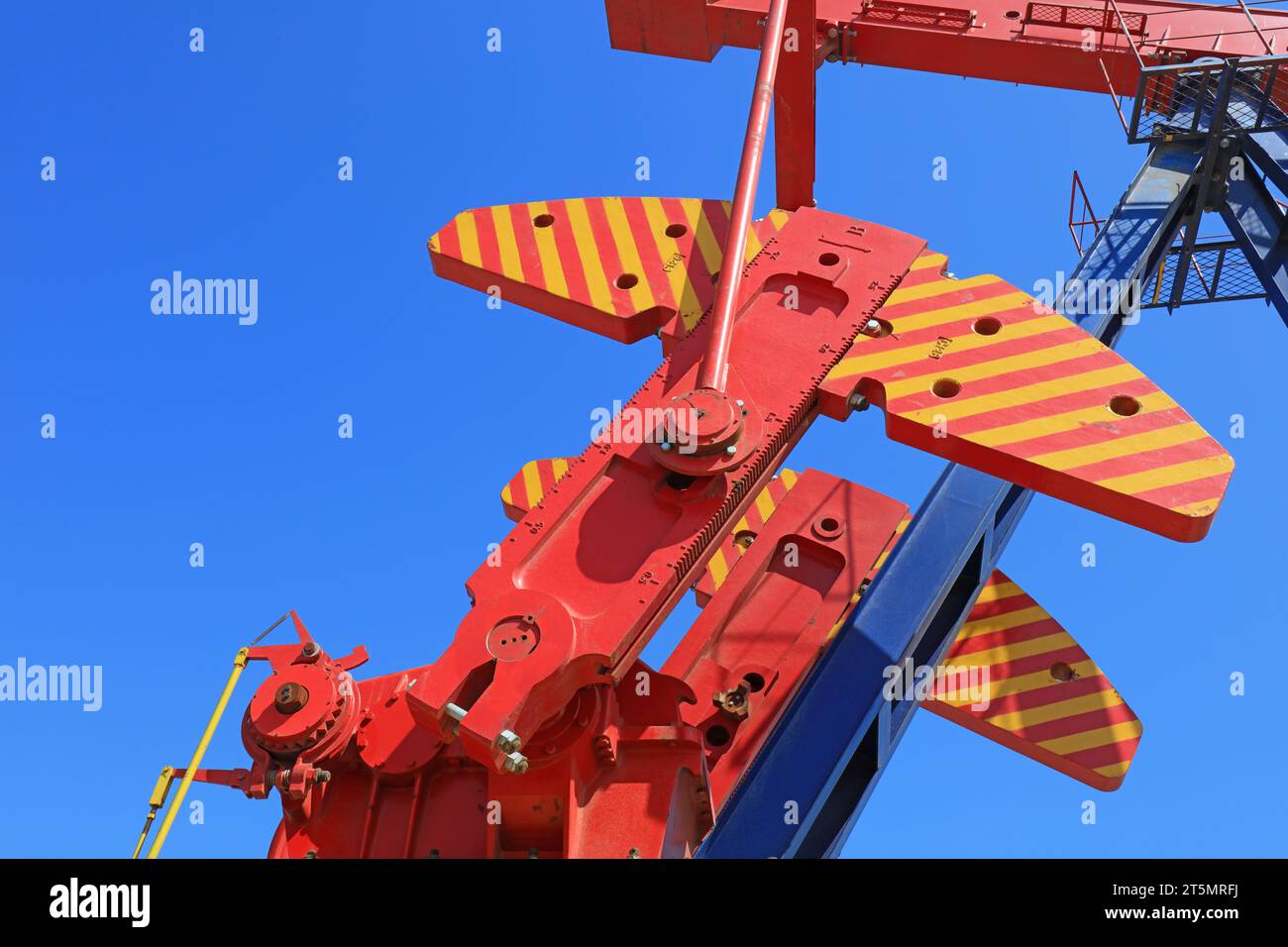 Pumping unit structure hi-res stock photography and images - Alamy