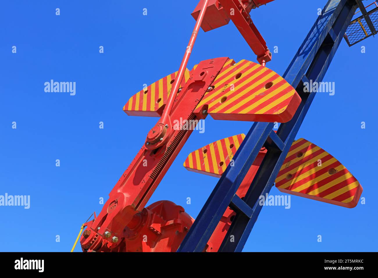 Pumping unit structure hi-res stock photography and images - Alamy