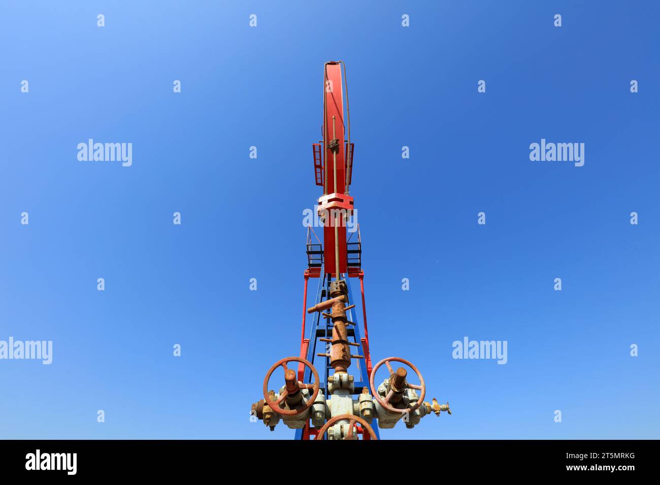 Pumping unit structure hi-res stock photography and images - Alamy