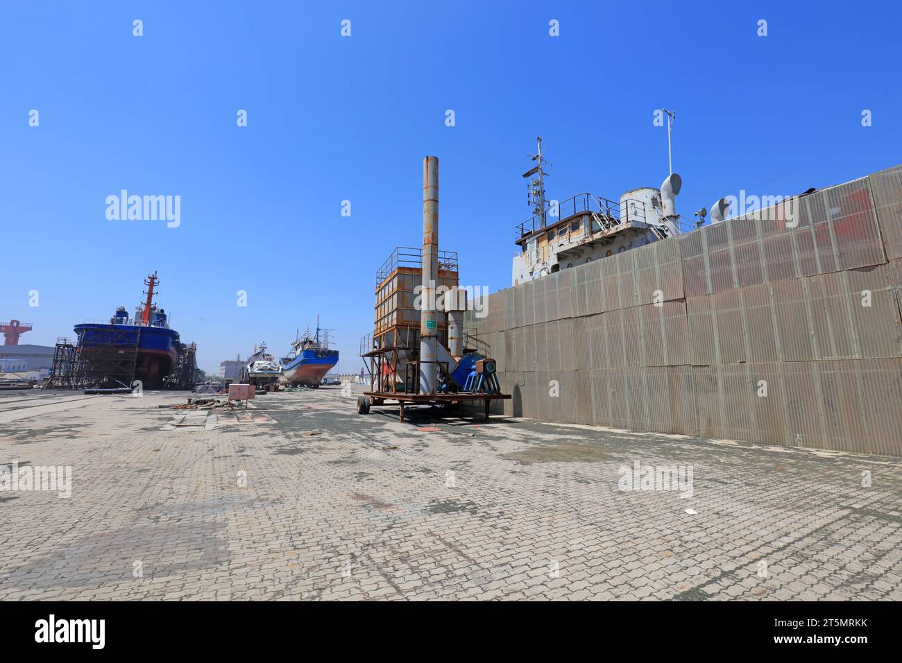 Ship parts in a shipyard Stock Photo - Alamy