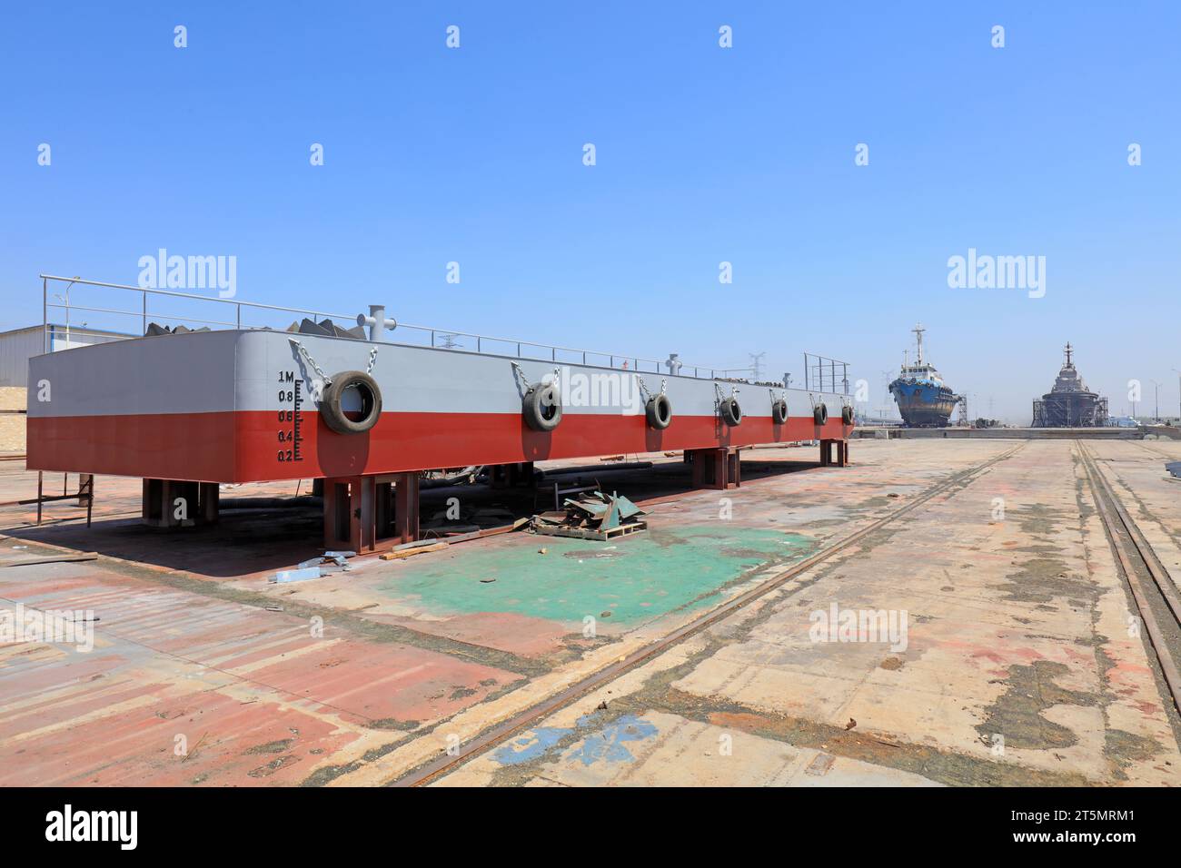 Steel platform in a shipyard Stock Photo - Alamy