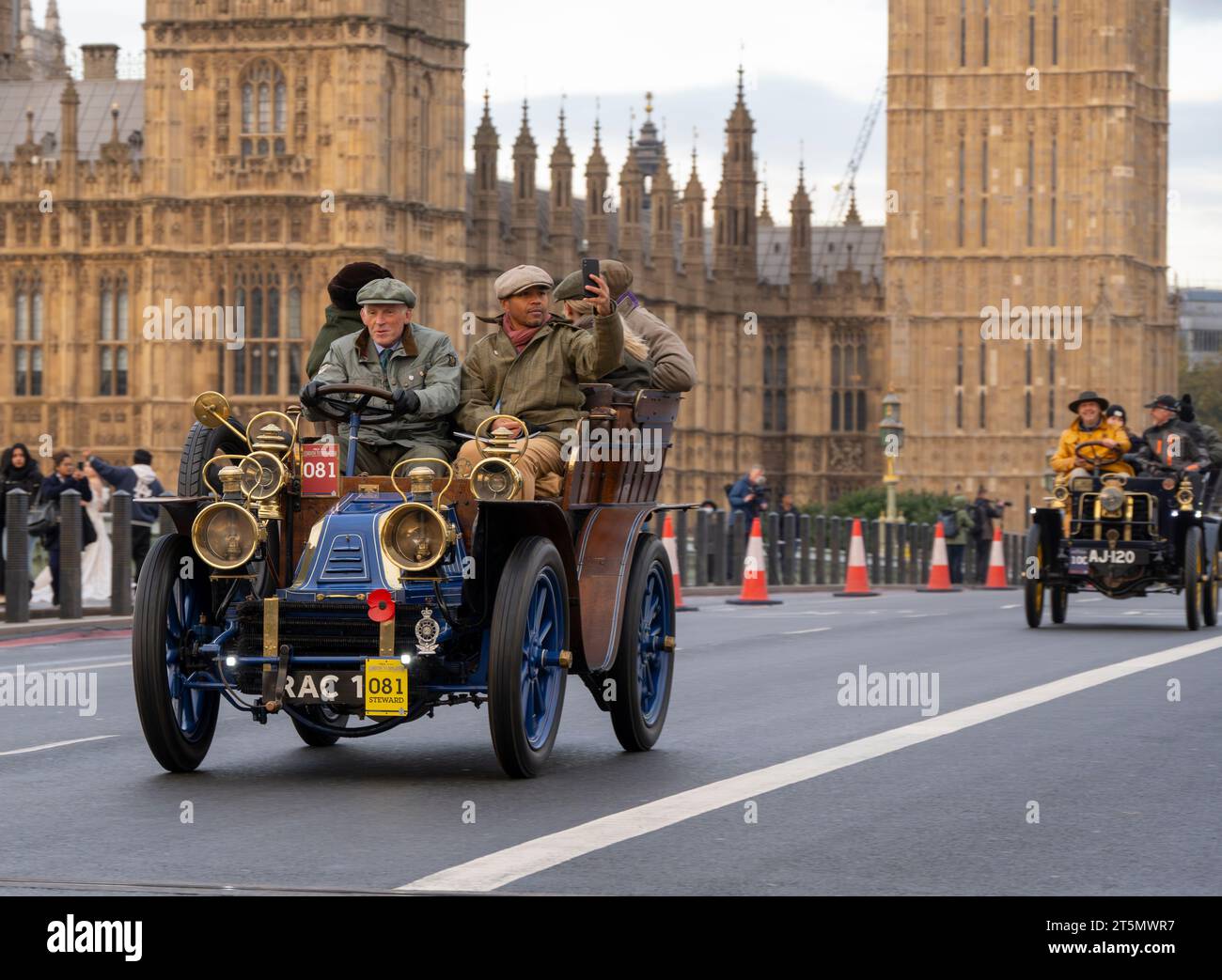 Westminster Bridge, London, UK. 5th Nov, 2023. 1901 Mors of the Royal ...