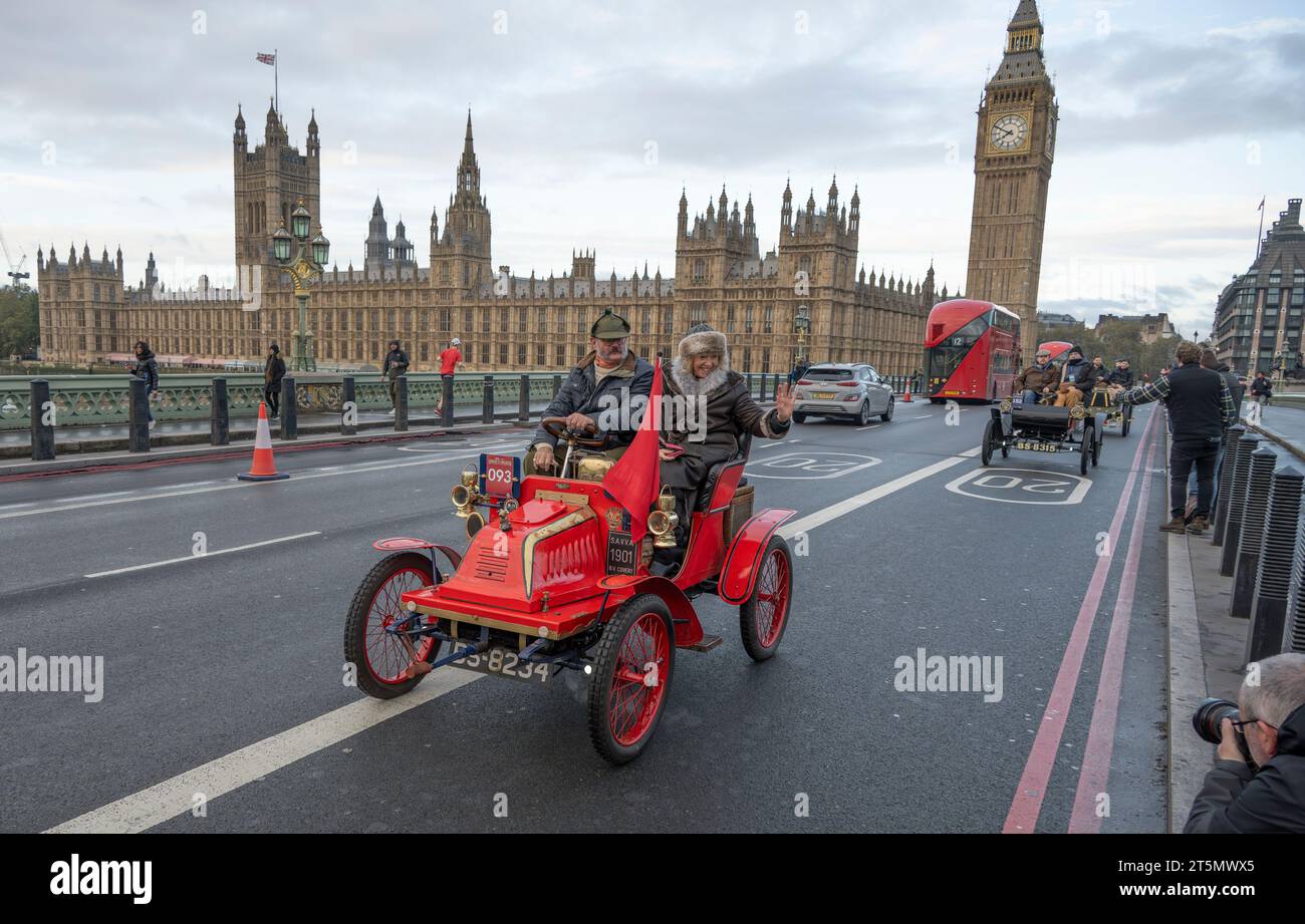Westminster Bridge, London, UK. 5th Nov, 2023. 1902 Covert in the RM ...