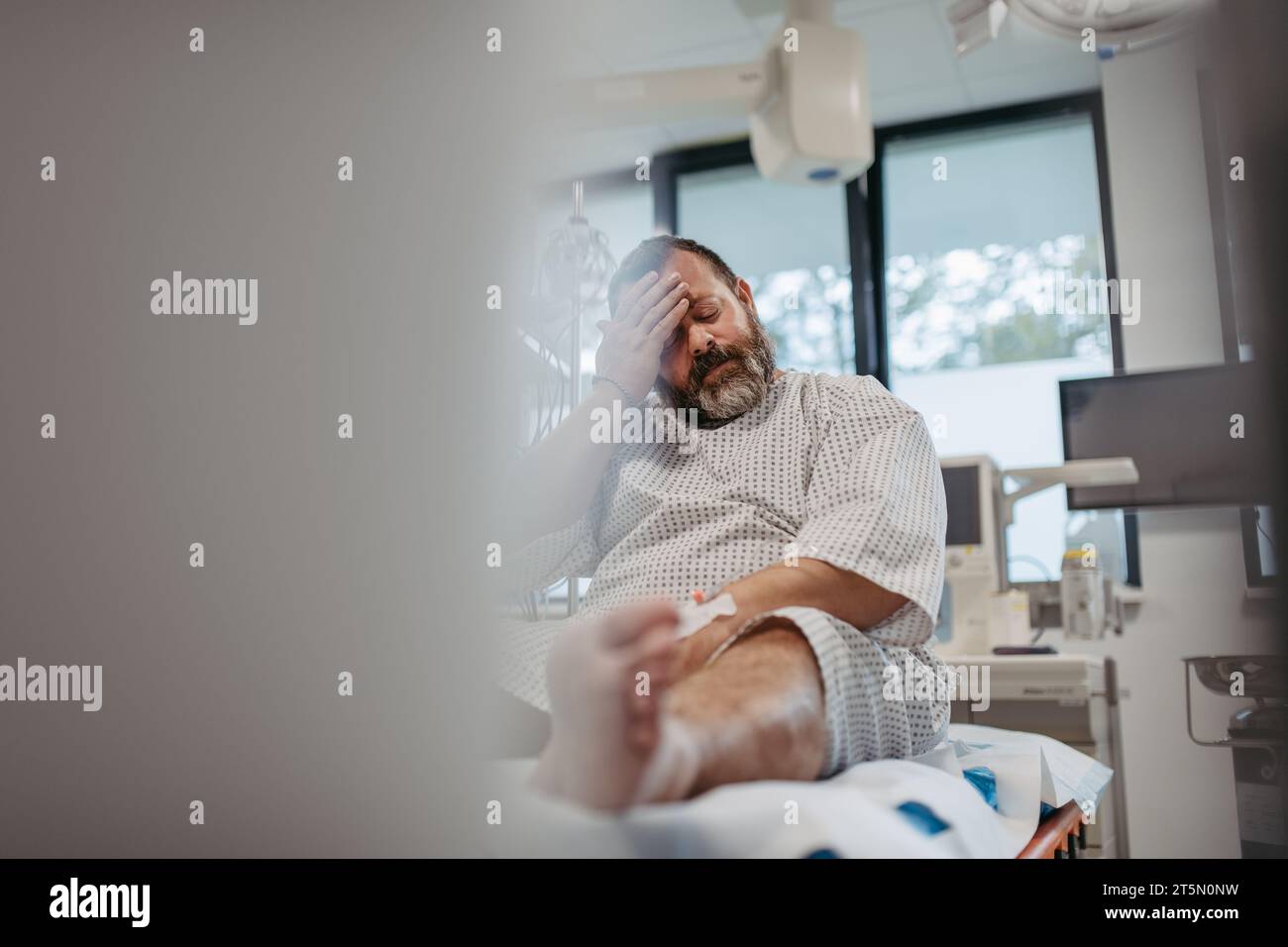 Obese patient hospital gown hi-res stock photography and images - Alamy