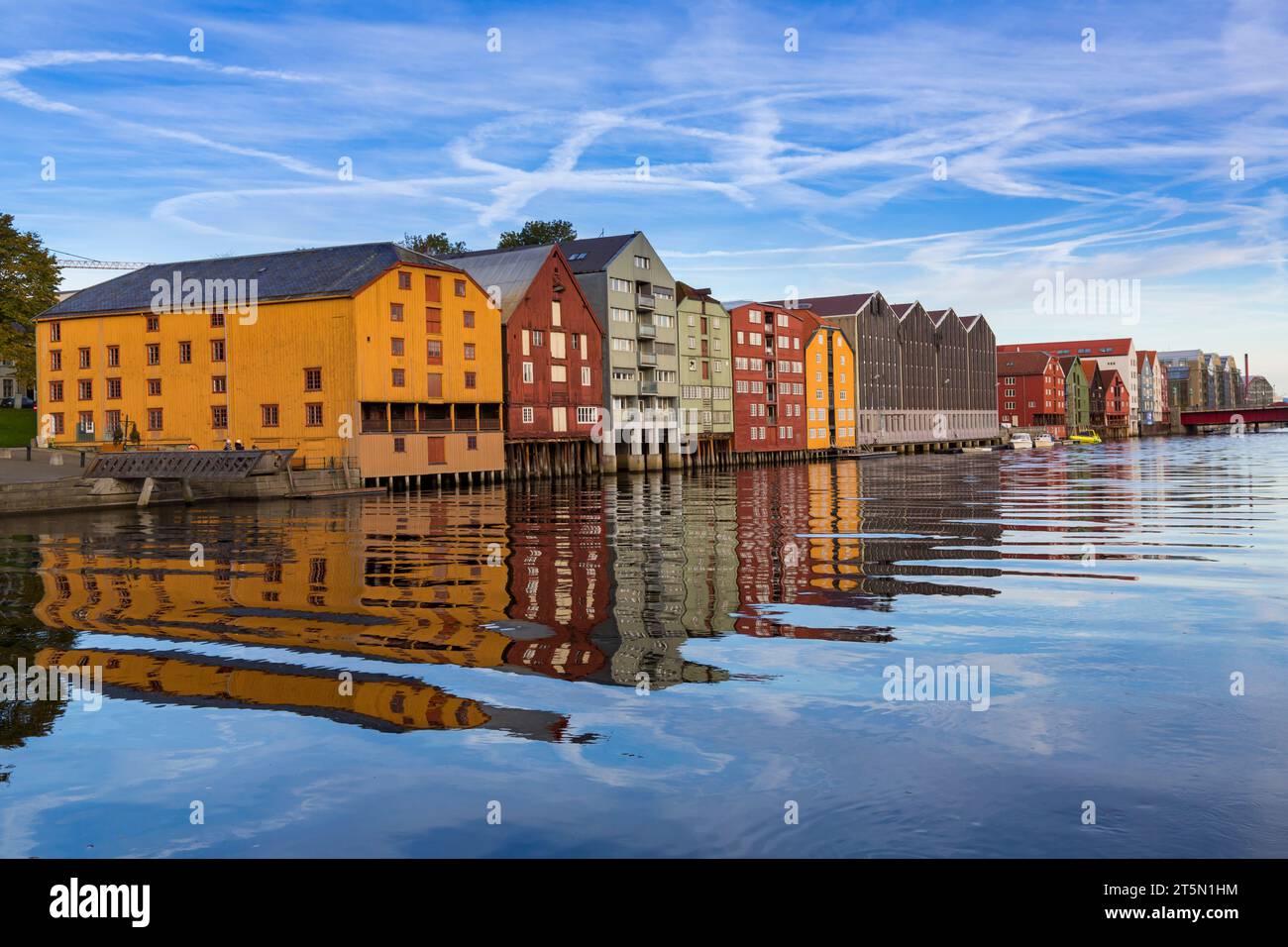 Colourful waterfront warehouses wharfs buildings of Bakklandet on ...