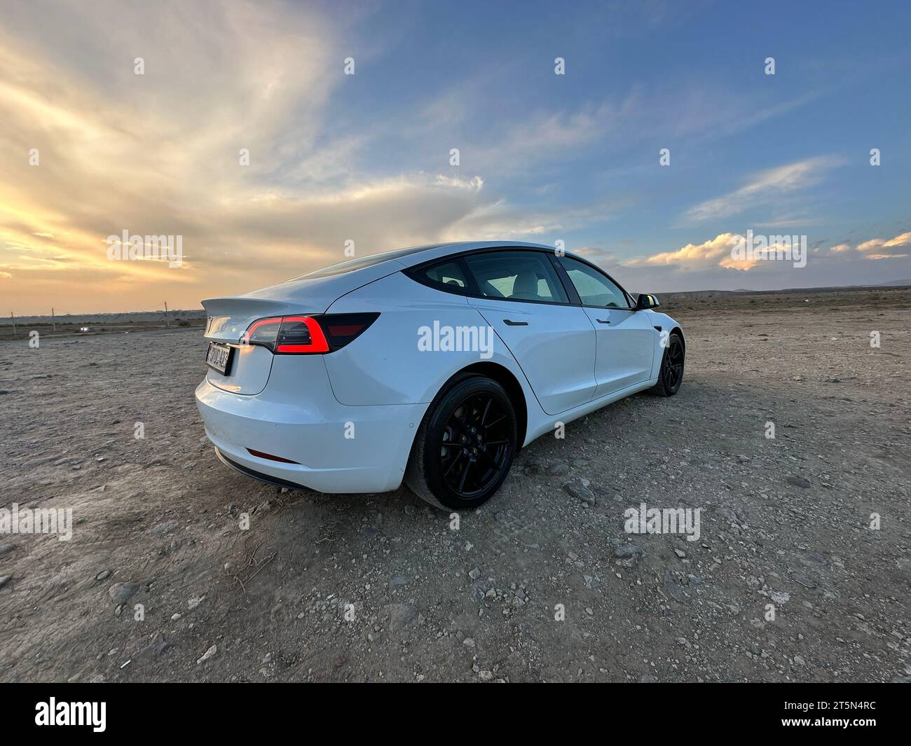 White model 3 hi-res stock photography and images - Alamy