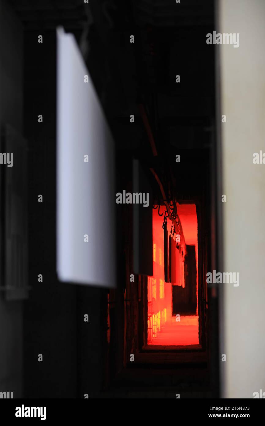 Kiln plate hi-res stock photography and images - Alamy