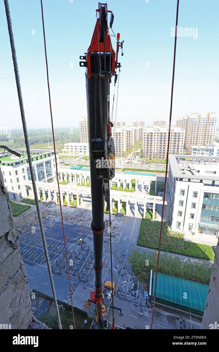 Foundation building crane lifting aerial hi-res stock photography and ...