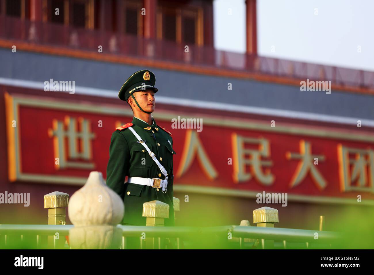 Armed police soldiers stand hi-res stock photography and images - Alamy
