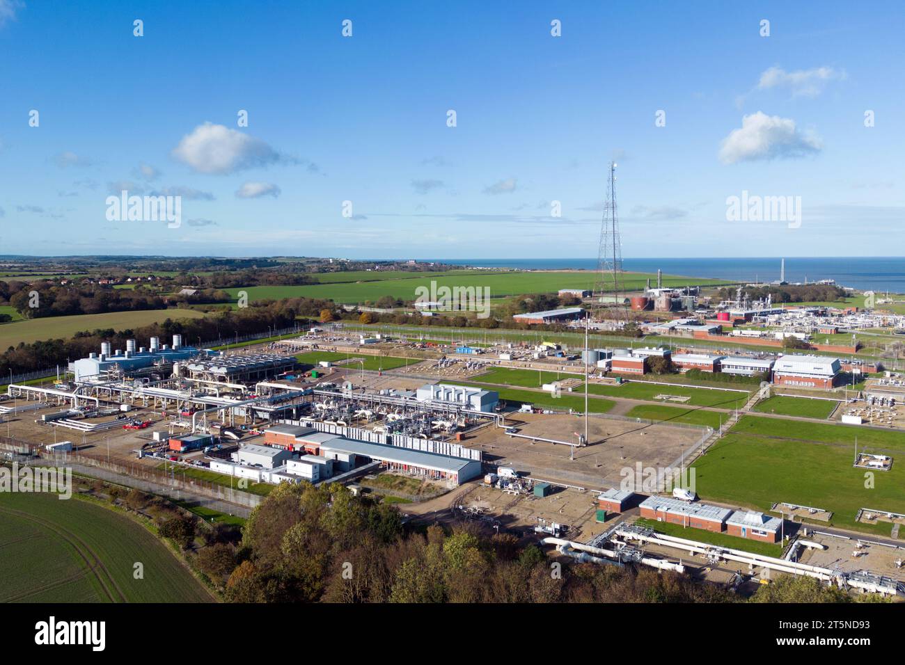 Gas terminal uk general view hi-res stock photography and images - Alamy