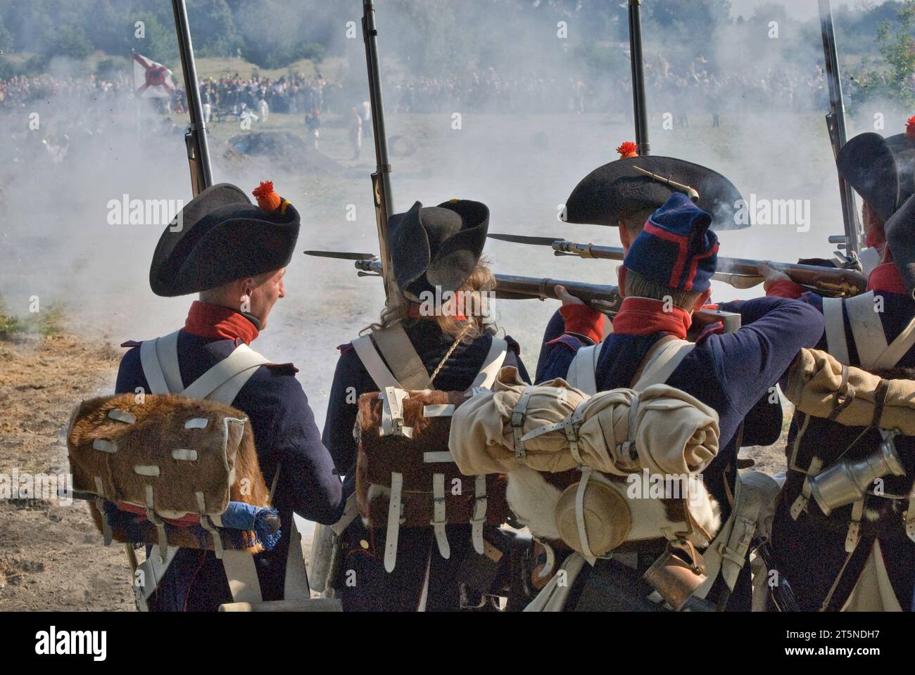Napoleonic war costume hi-res stock photography and images - Alamy