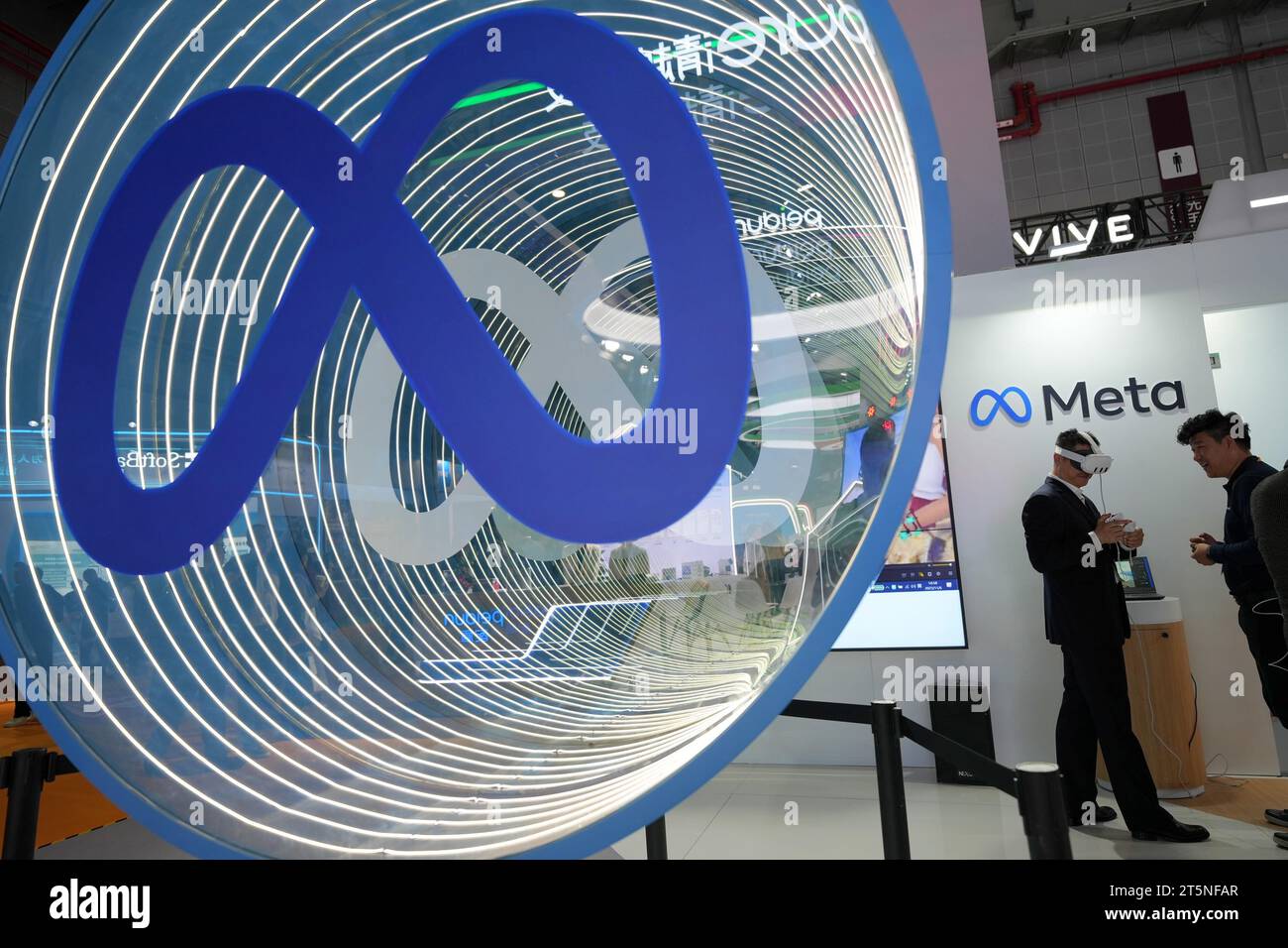 SHANGHAI, CHINA - NOVEMBER 6, 2023 - Visitors experience the Meta booth ...