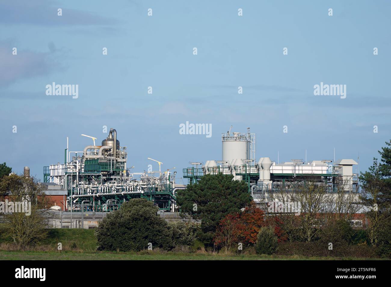 Gas terminal uk general view hi-res stock photography and images - Alamy