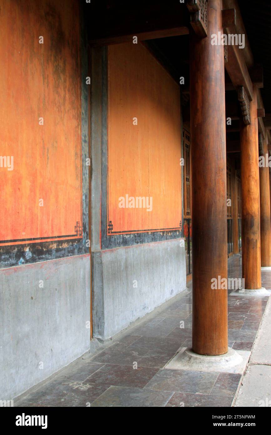 Chinese traditional style columns and walls, closeup of photo Stock ...
