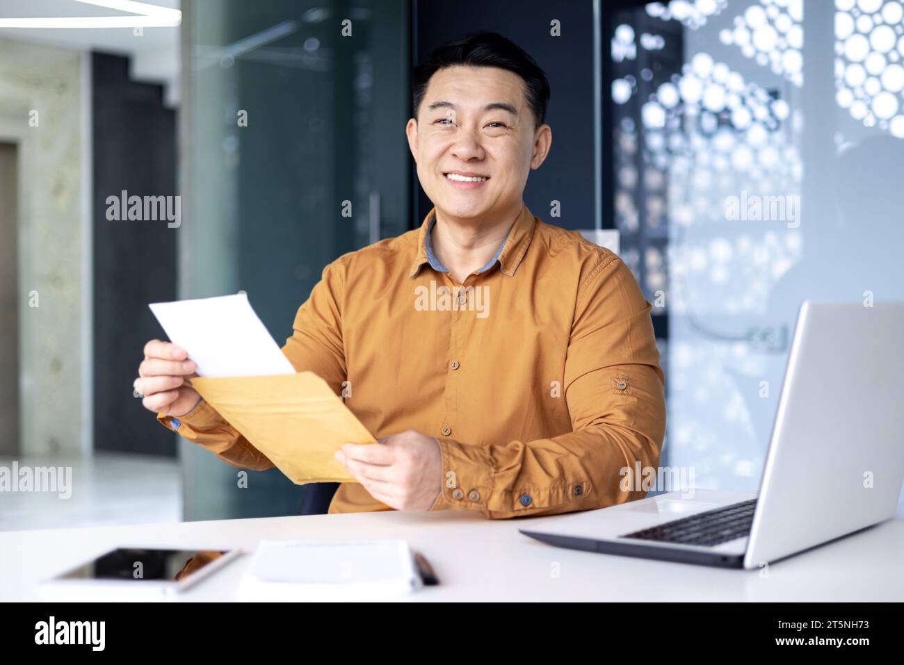 Successful businessman received mail letter notification message, asian ...