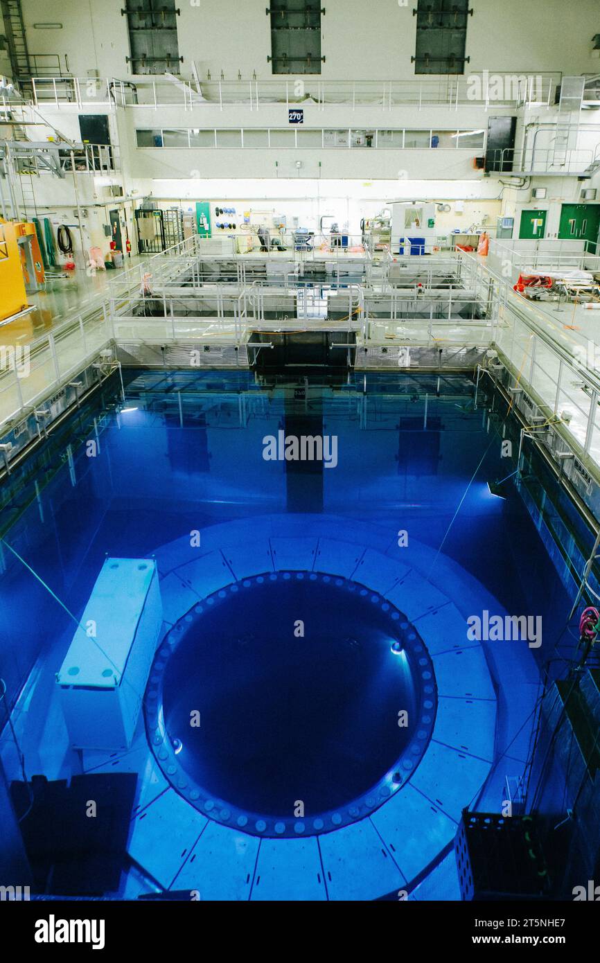 Nuclear fusion reactors hi-res stock photography and images - Alamy