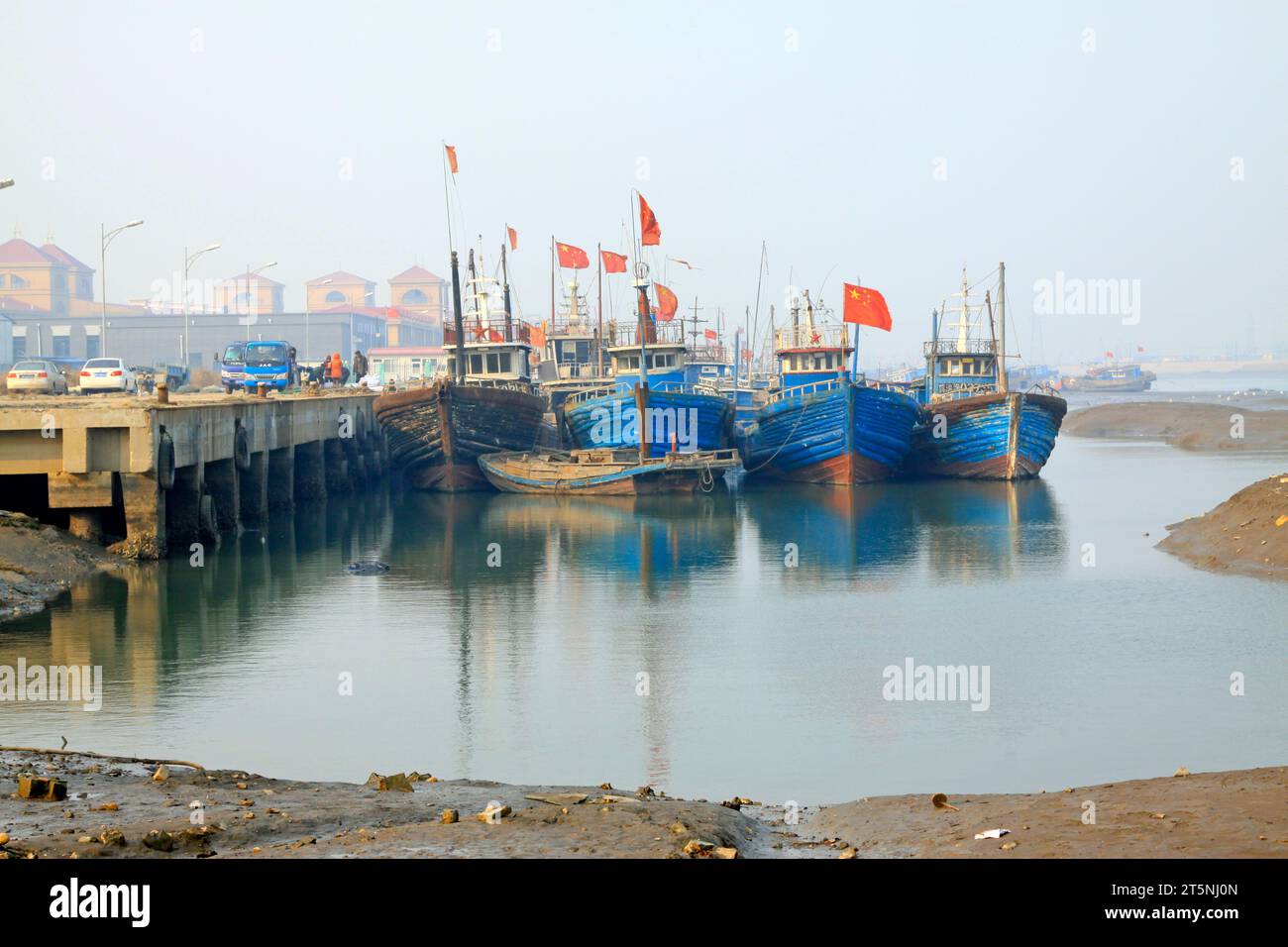 Arrangement of terminals hi-res stock photography and images - Alamy