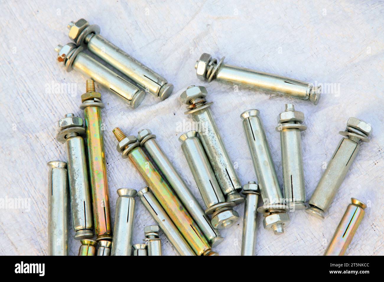 Expansion screws hi-res stock photography and images - Alamy