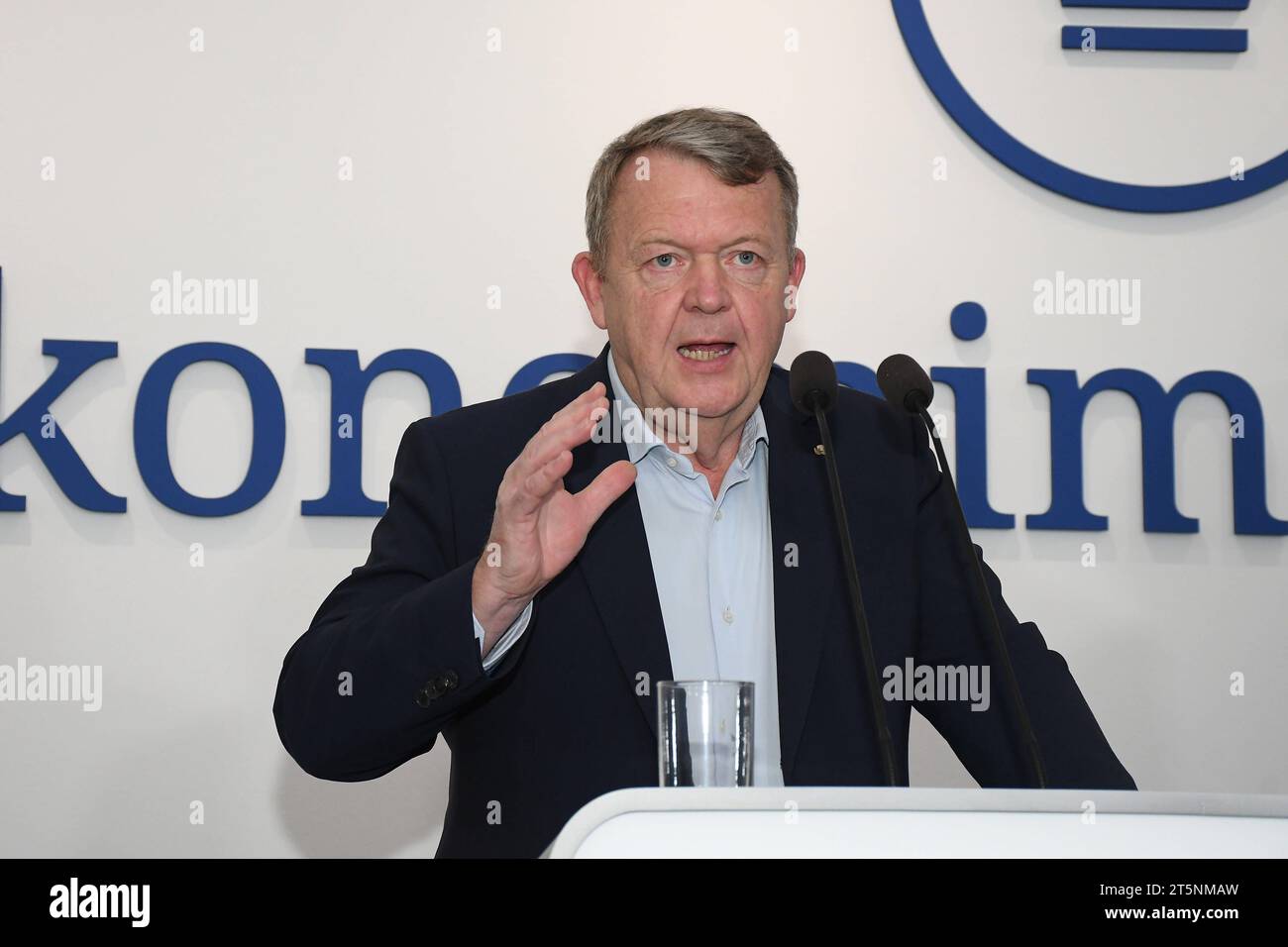 Danish morderate party hi-res stock photography and images - Alamy