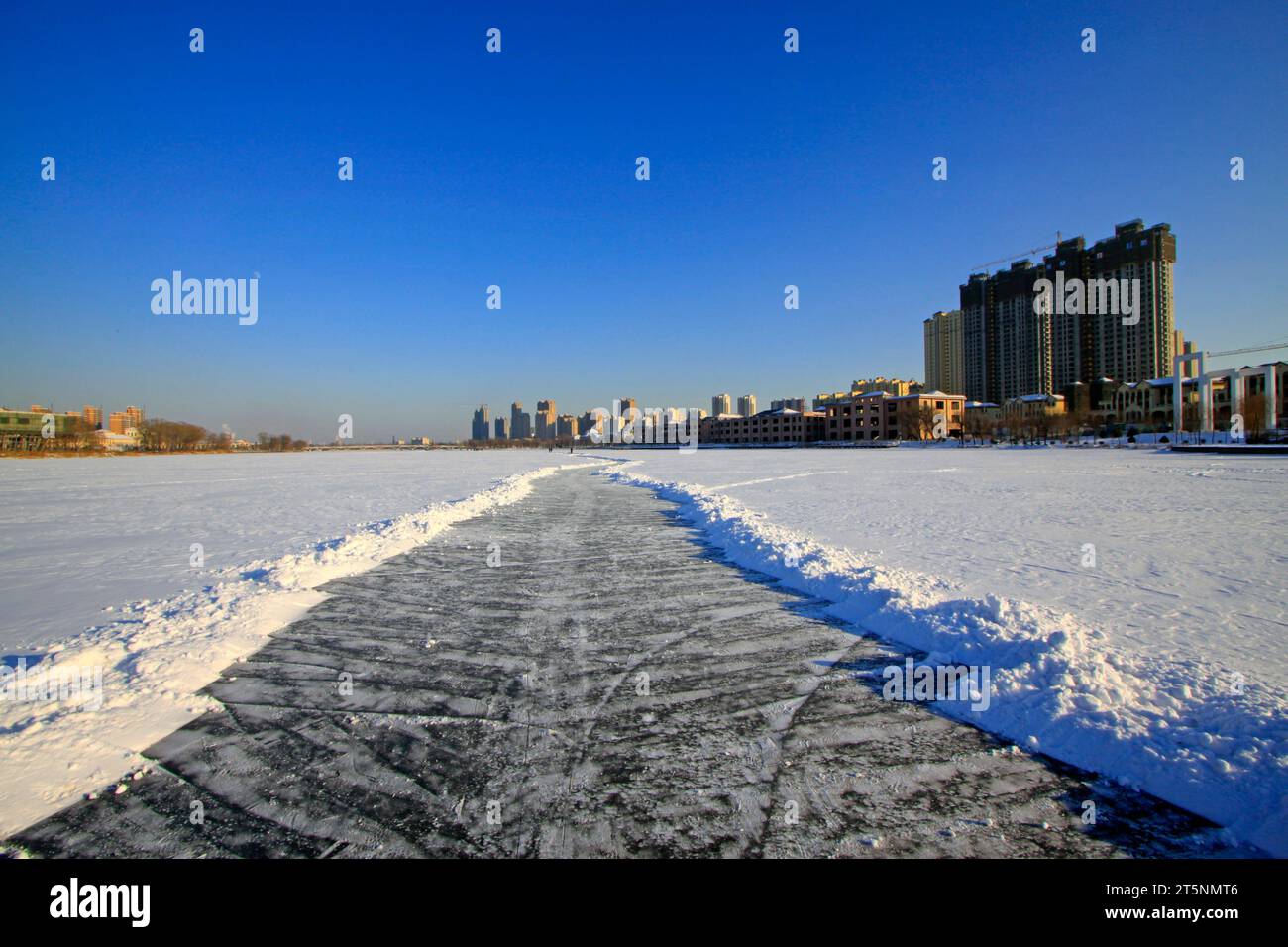 Northern chinese scenery hi-res stock photography and images - Alamy