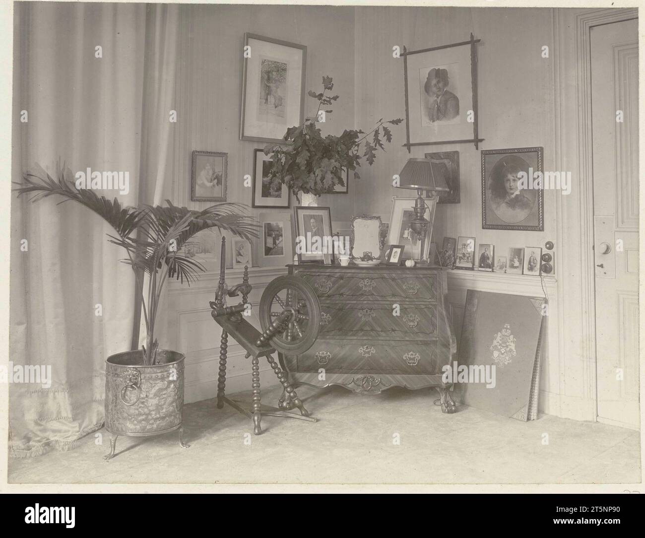 Vintage Home interior, 1900, 1900s, European, Dutch, photograph ...