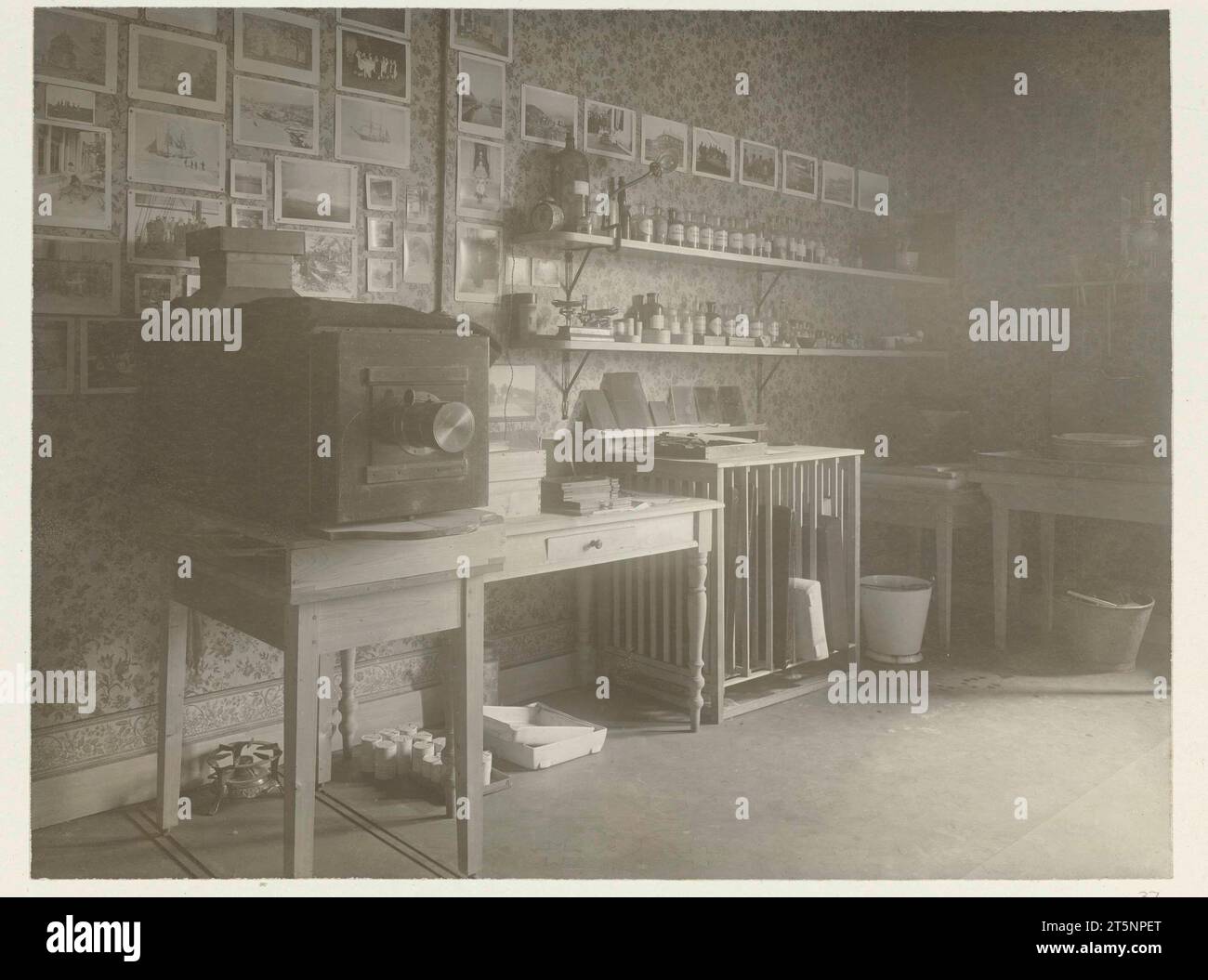 Vintage Home interior, 1900, 1900s, European, Dutch, photograph ...