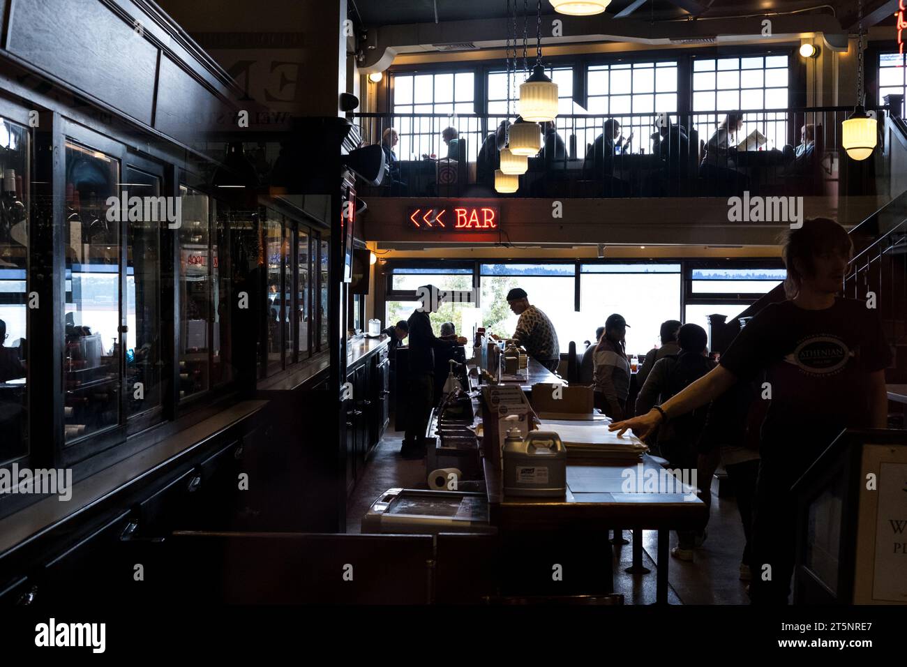 Seattle, USA. 9 Oct, 2023. The iconic Athenian Dinner at the famous ...
